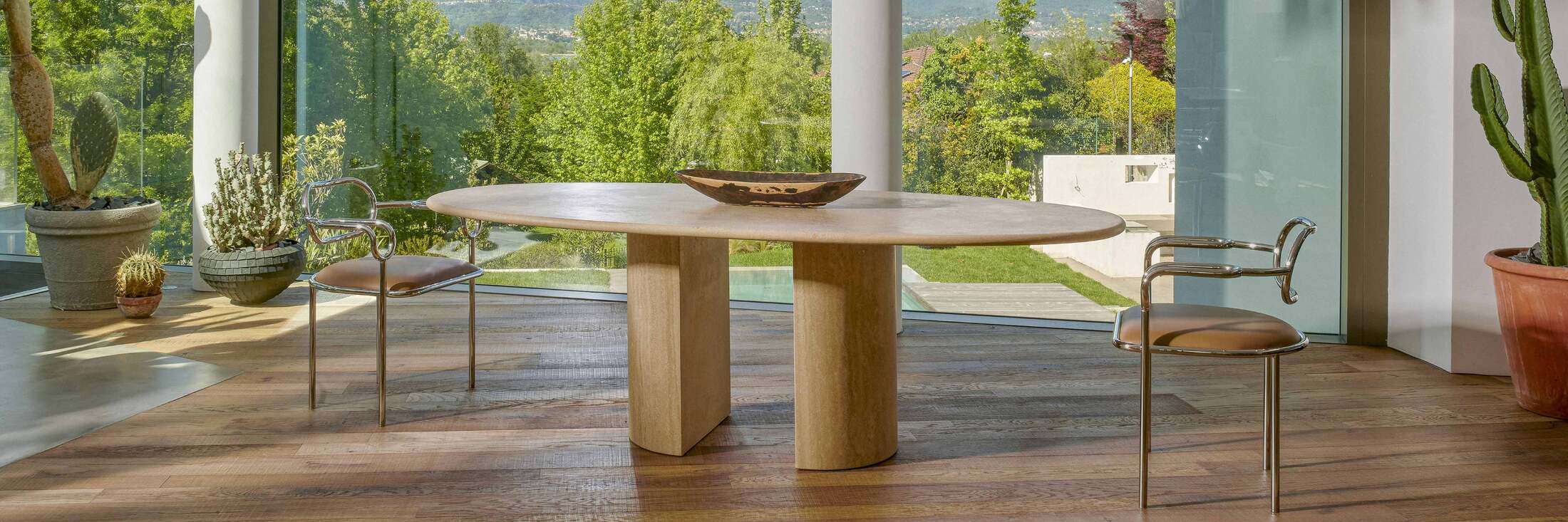 Modern designer tables, dining tables and desks | Cappellini
