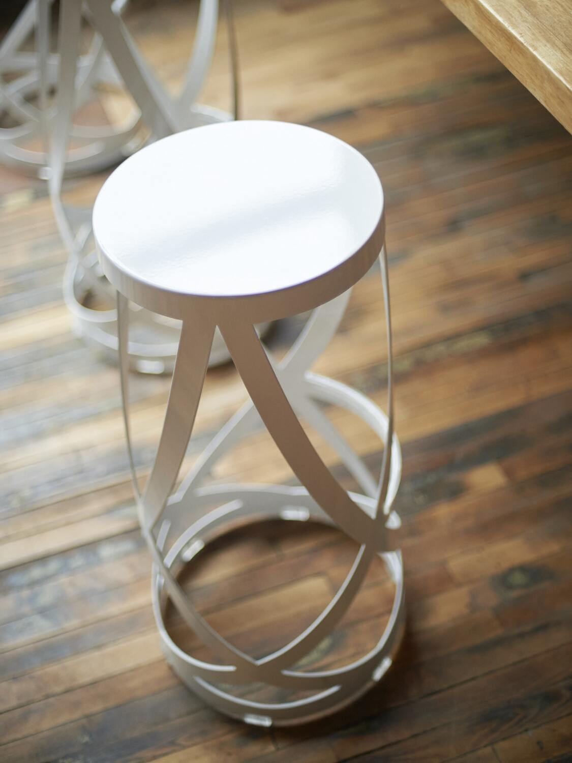 ribbon' stools
